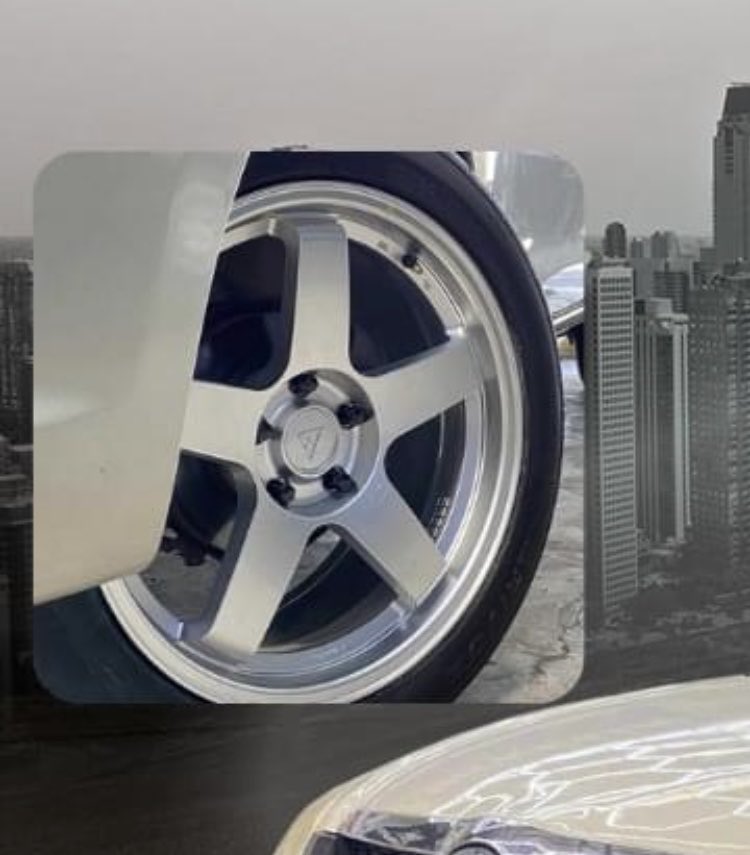 VLF-R01 FLOW FORM 18X8.5X5H/114.3 ET 40 SILVER – UbecMags